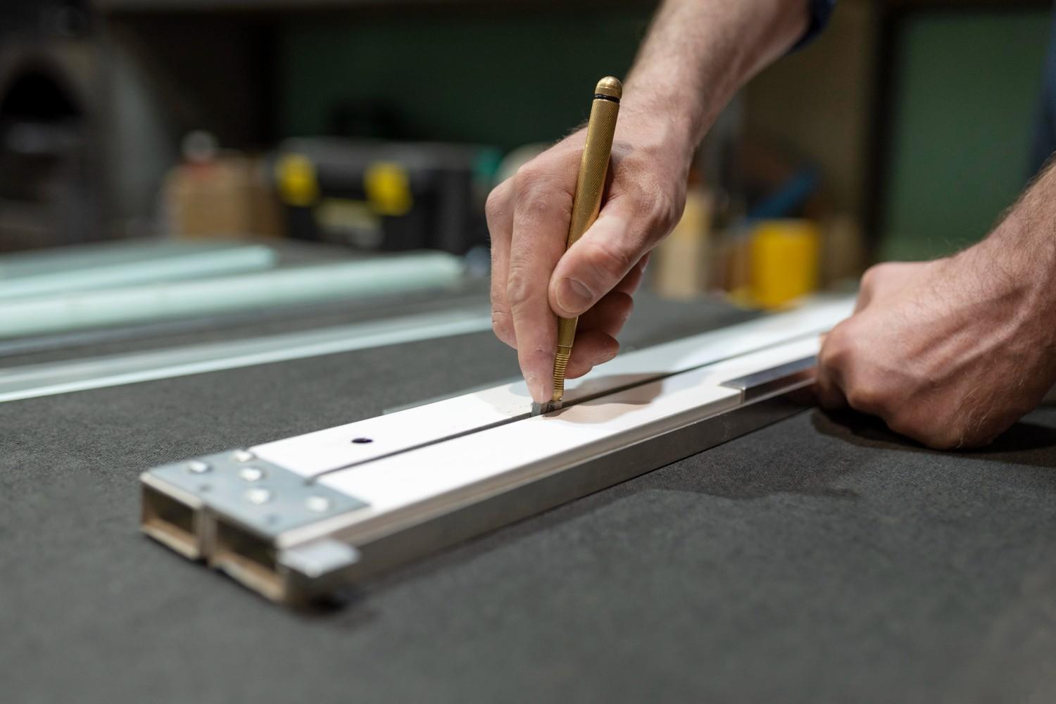 Glass & Tile Cutting Pens: Complete Guide for DIY and Pros